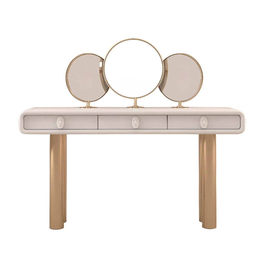 Ré Neh Vanity – Cara Woodhouse